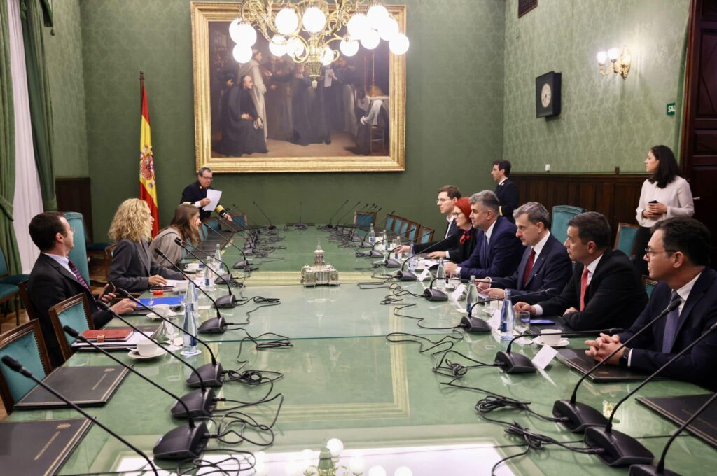 FOTO Marcel Ciolacu, Sorin Grindeanu, Radu Oprea și Victor Negrescu au ...